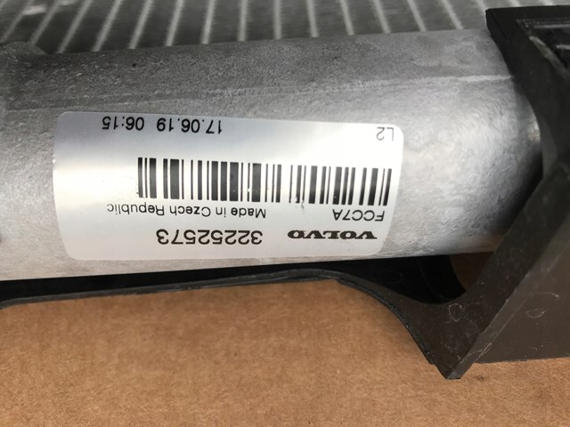 32252574 Volvo радиатор кондиционера тайвань volvo xc 60 2017
