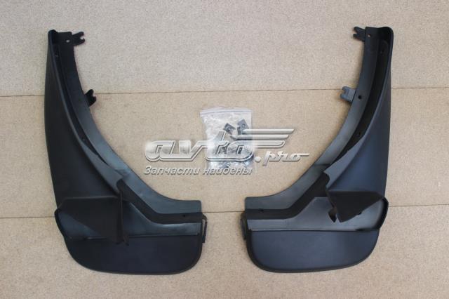 VUB503940 Land Rover брызговики передние, комплект