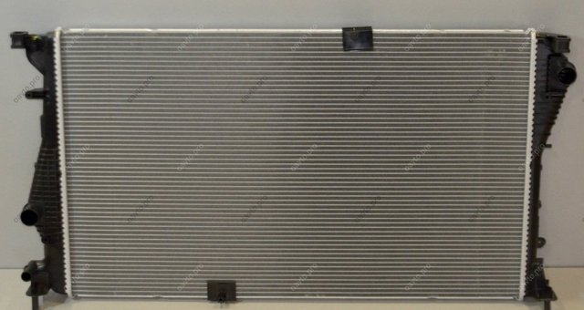 214109682R Renault (RVI) Радиатор охлаждения двигателя