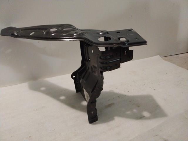 625184981R Renault (RVI) суппорт радиатора правый (монтажная панель