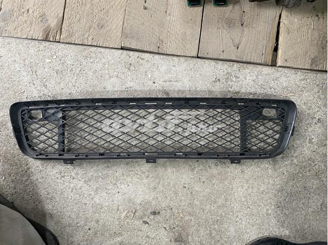 Решетка бампера переднего центральная BMW. Купить решетка бампера ...