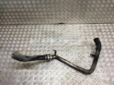 LR009799 Land Rover шланг (патрубок интеркуллера левый)