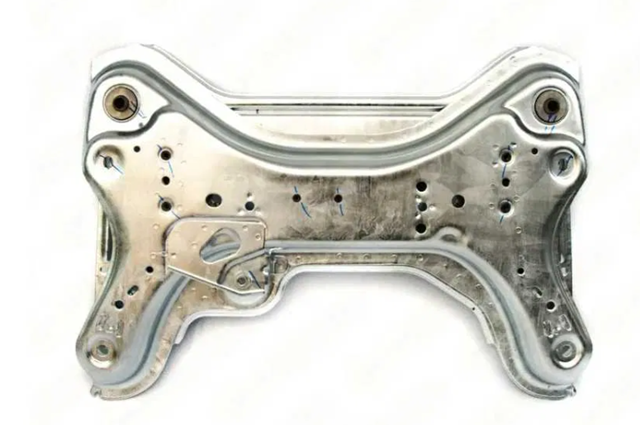 544016605R Renault (RVI) балка передней подвески (подрамник)