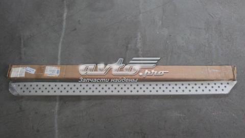 51777227533 BMW накладка подножки (Левая)