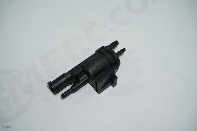 A0005003201 Mercedes датчик турбины