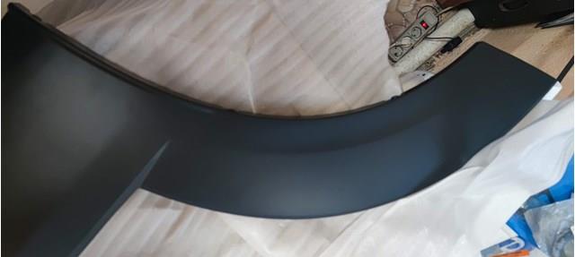 DFR551RC0A Mazda Молдинг двери задней правой нижний