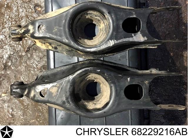 68229216AB Chrysler Рычаг задней подвески нижний левый/правый