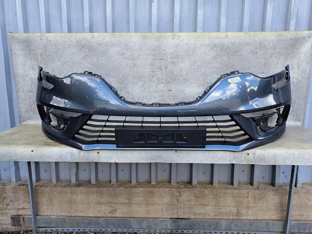 622542307R Renault (RVI) решетка бампера переднего центральная