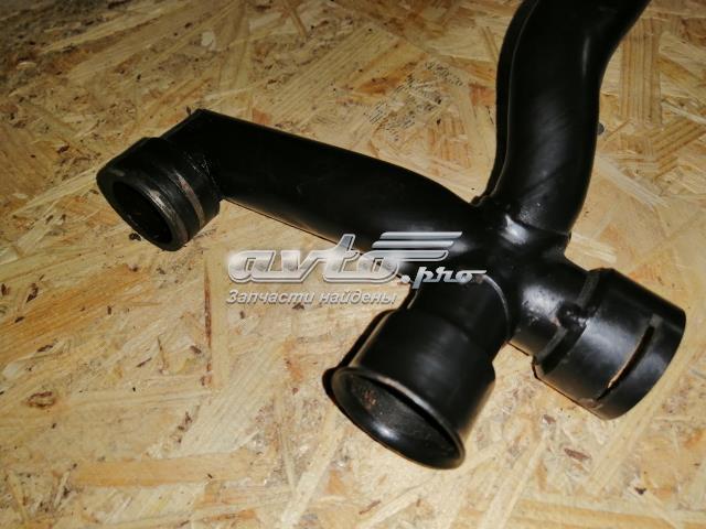 059121083A VAG шланг (патрубок системы охлаждения)