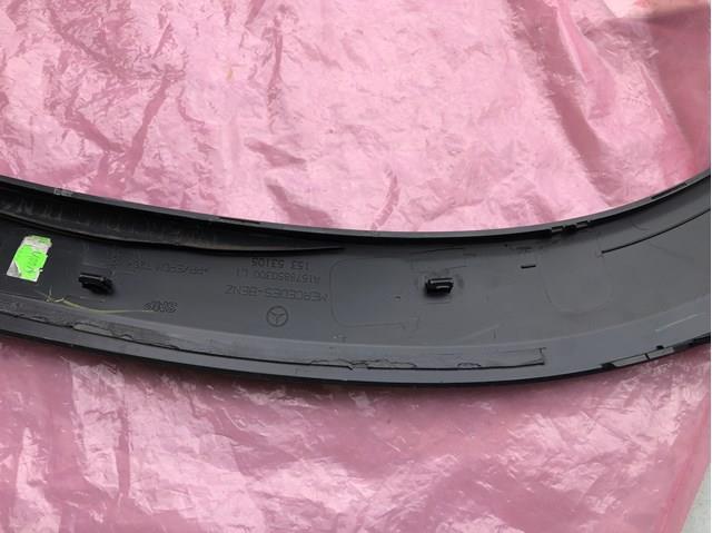 1678850300 Mercedes накладка крила
