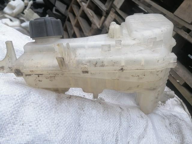 217100014R Renault (RVI) бачок системы охлаждения расширительный