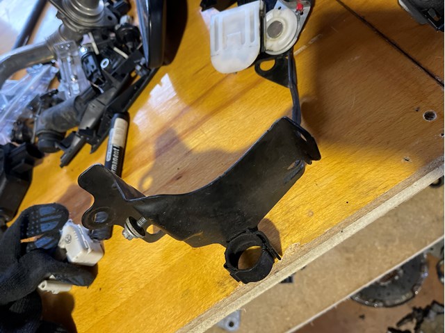 1344960 Ford сравнить цены на Автопро