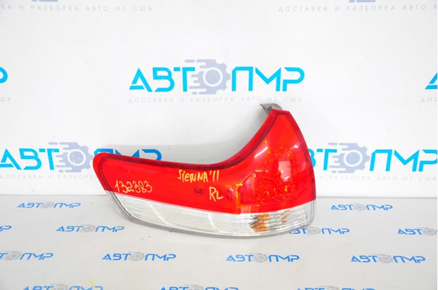 8156008030 Toyota фонарь задний левый внешний