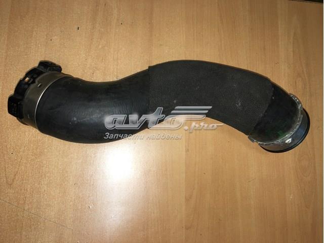 11617823237 BMW шланг (патрубок интеркуллера левый)