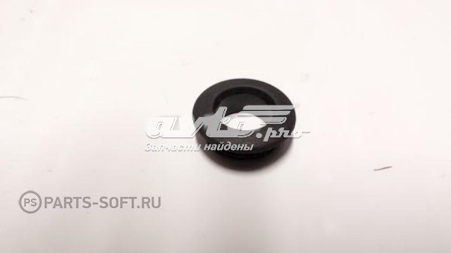 39978889 Volvo втулка обшивки двери вольво