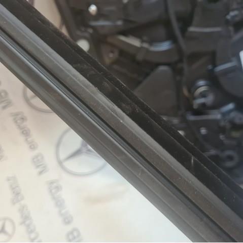 A2537252501 Mercedes mercedes накладка уплотнительная двери