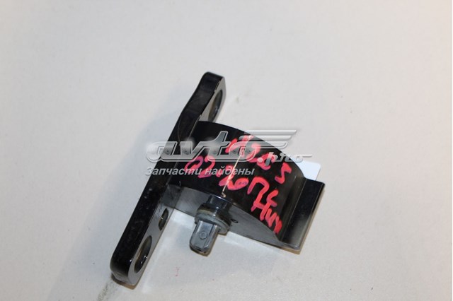 A2057207711 Mercedes верхняя петля передней левой двери w205 w213 x253