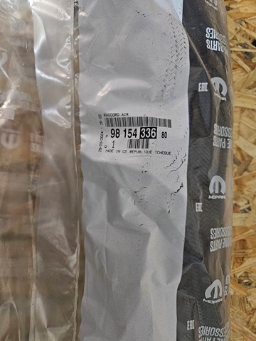 9815433680 Peugeot/Citroen шланг (патрубок интеркуллера нижний)