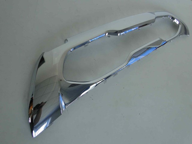 A1678853300 Mercedes накладка бампера нижня