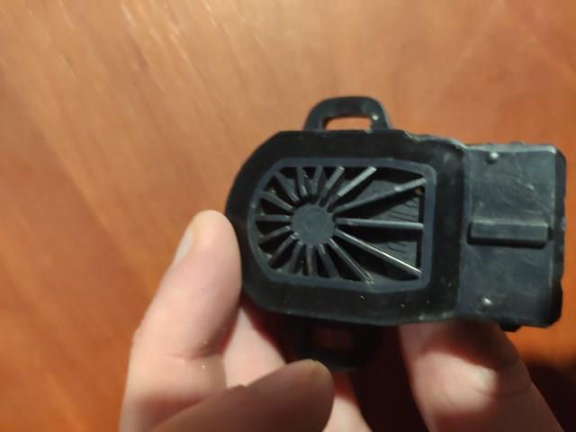 MD628186 Mitsubishi Датчик положения дроссельной заслонки (потенциометр)