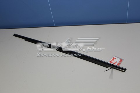 A1697351565 Mercedes уплотнитель стекла двери