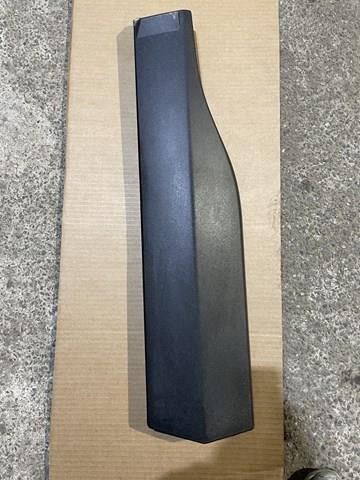 7507742040 Toyota молдинг двери задней правой