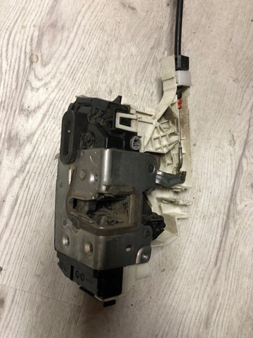 A9107303800 Mercedes замок дверей