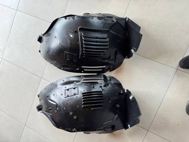 A1676901010 Mercedes | Подкрылок крыла переднего правый передний ...