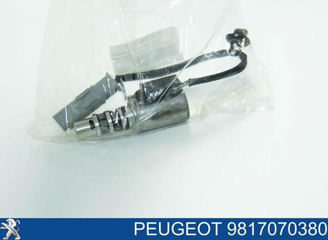 SU001A7931 Toyota клапан регулировки давления масла