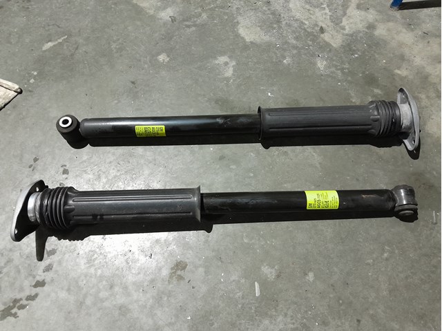 42781625 General Motors амортизатор задний