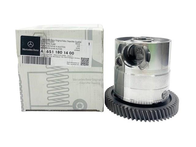 A6511801400 Mercedes насос масляный