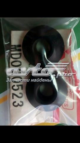 MD000523 Mitsubishi болт клапанной крышки гбц