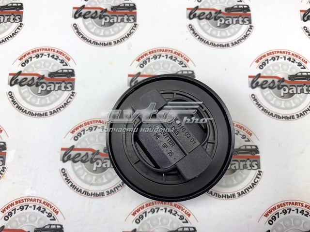 A000010030164 Mercedes крышка маслозаливной горловины