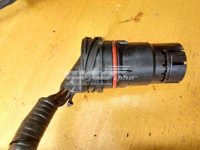 A0015452683 Mercedes кришка