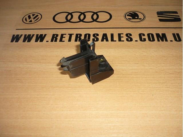 893721653A VAG опора педали газа