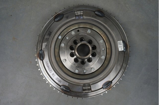 415097909 LUK автозапчастина