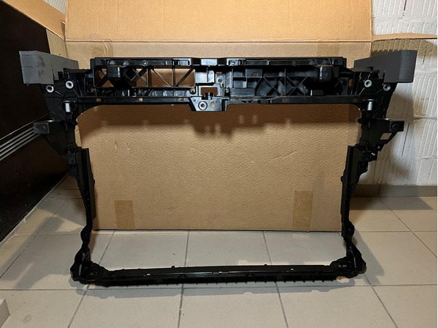 3CM805588C VAG Суппорт радиатора в сборе (монтажная панель крепления фар)