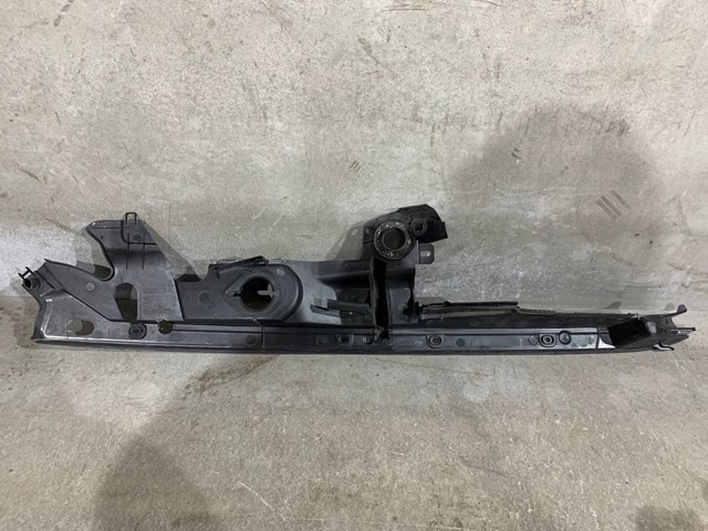 51767397492 BMW уплотнитель крыла