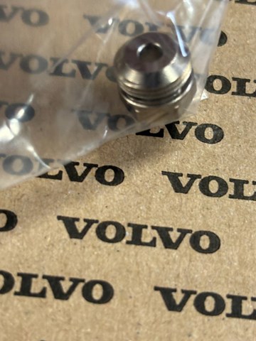 85110124 Volvo сравнить цены на Автопро