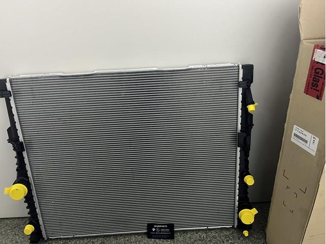 17118476010 BMW радиатор