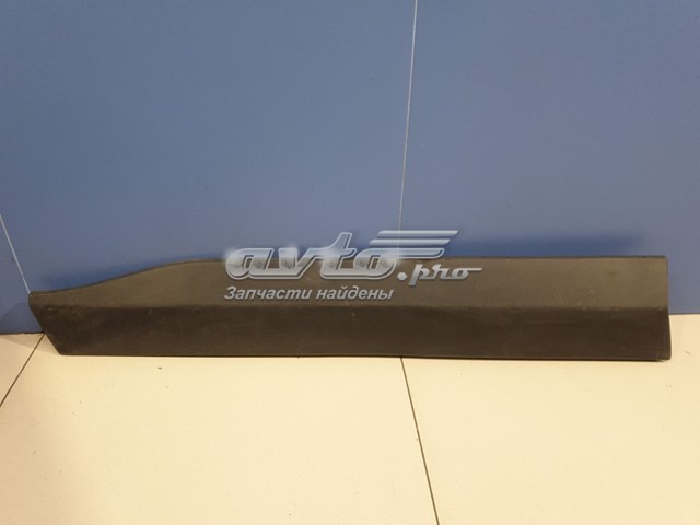 7507442040 Toyota молдинг двери передней левой нижний