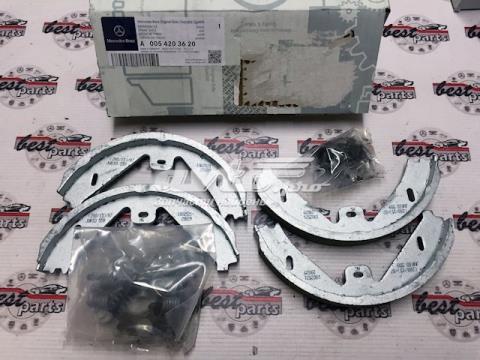 A0054203620 Mercedes колодки ручника/ стояночного тормоза