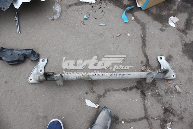 A1666200085 Mercedes усилитель бампера пер.