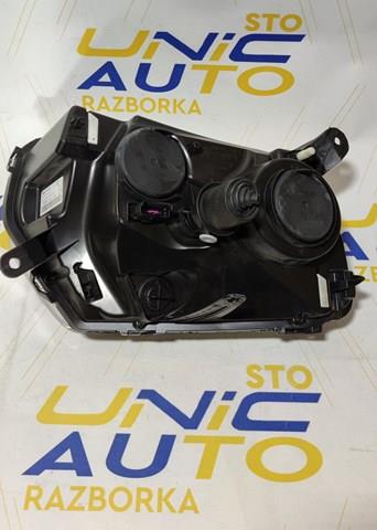 260601153R Renault (RVI) фара левая