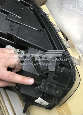 260103537R Renault (RVI) Фара правая