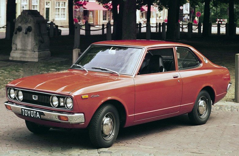 Заглушка опорного диска барабанних колодок на Toyota PASEO 1993